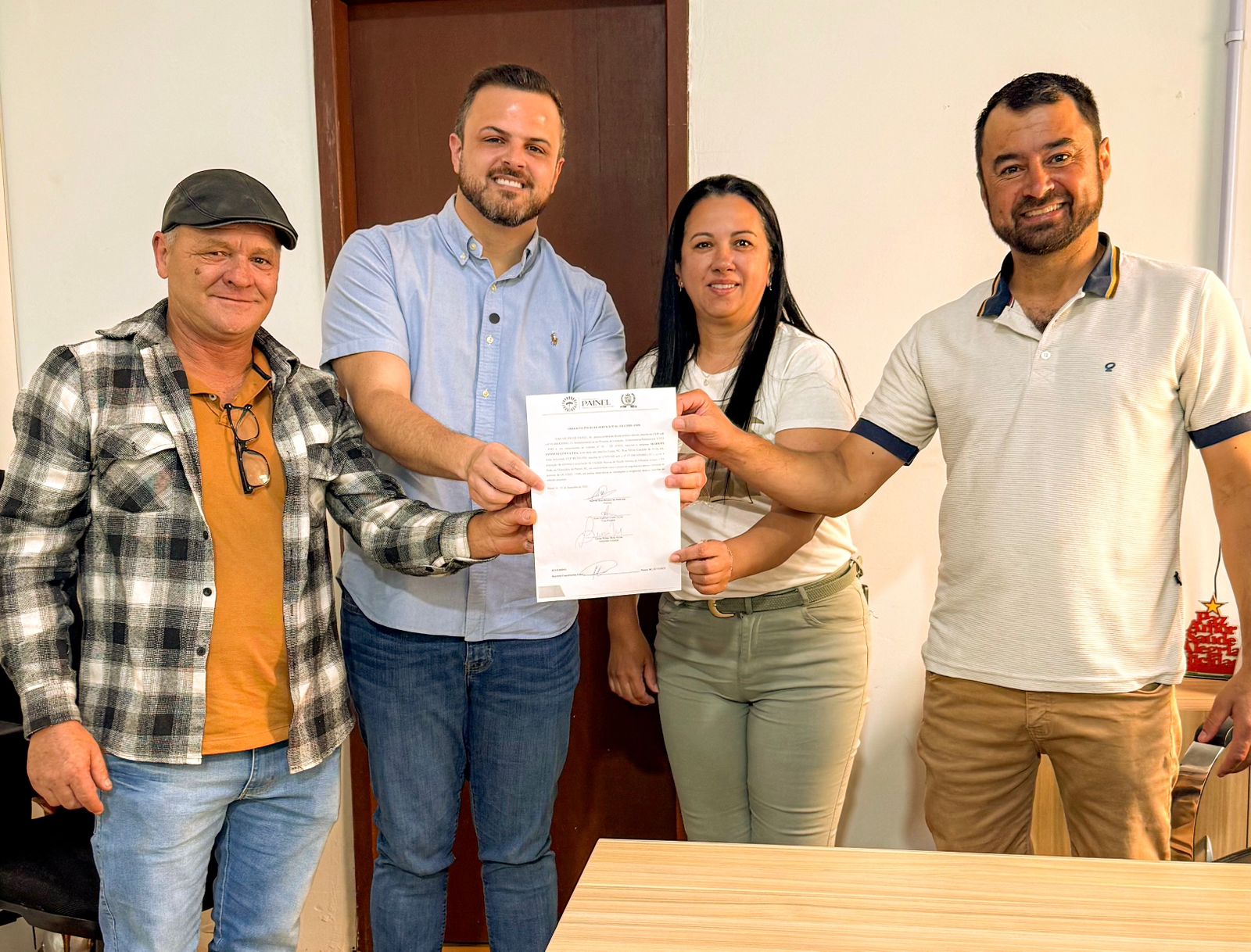 LUCAS NEVES ENTREGA ORDEM DE SERVIÇO PARA TRANSFORMAR UNIDADE DE SAÚDE ...